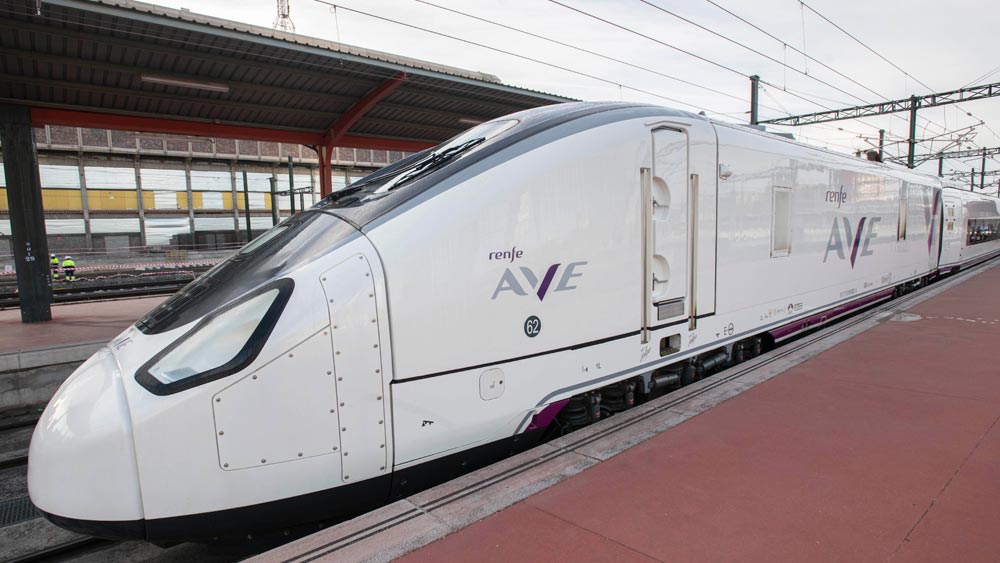 Renfe vende 45.000 billetes para viajar en los nuevos AVE S106