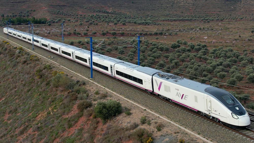 Renfe ha transportado en los AVE y Avlo S106 Galicia-Madrid