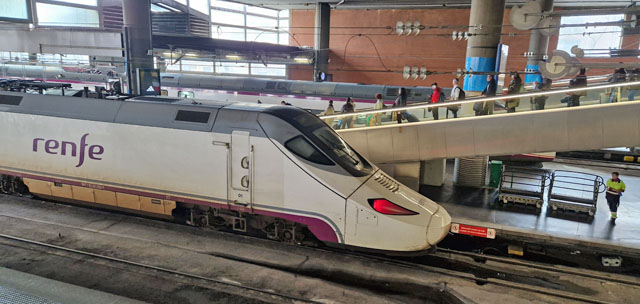 Renfe transporta más de 2,7 millones de viajeros en sus trenes